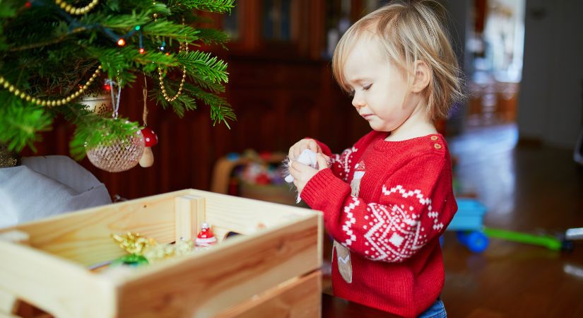 Top 10 Christmas Activities for Toddlers and Babies | eyworks